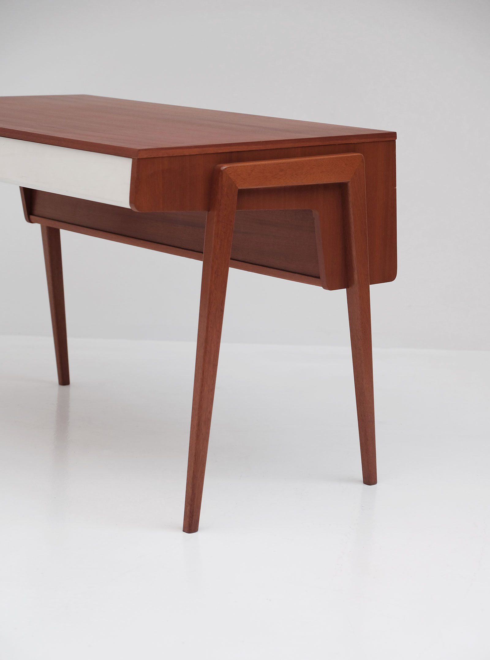 City Furniture | Elegant 1950s Desk